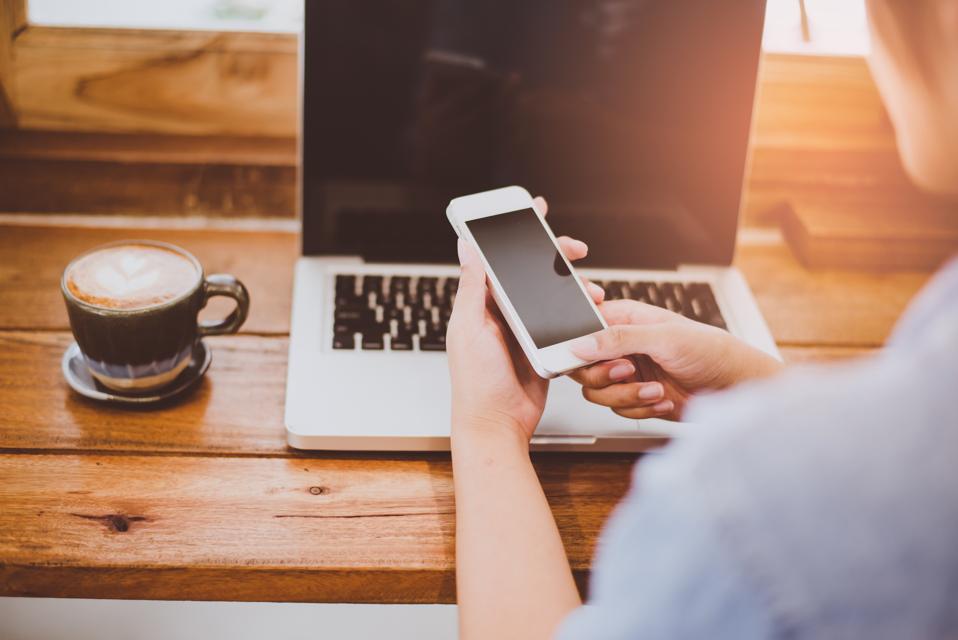 The Two Characteristics All Disruptive Direct-To-Consumer Brands Share