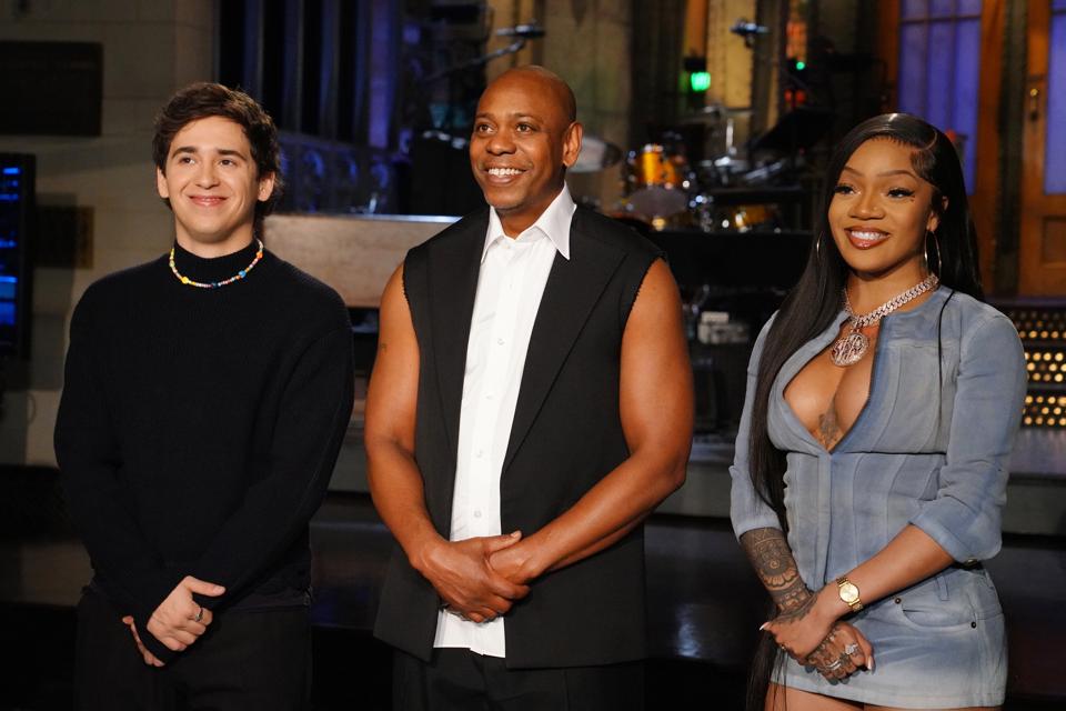 Dave Chappelle Is Tired Of Being Controversial On ‘SNL’