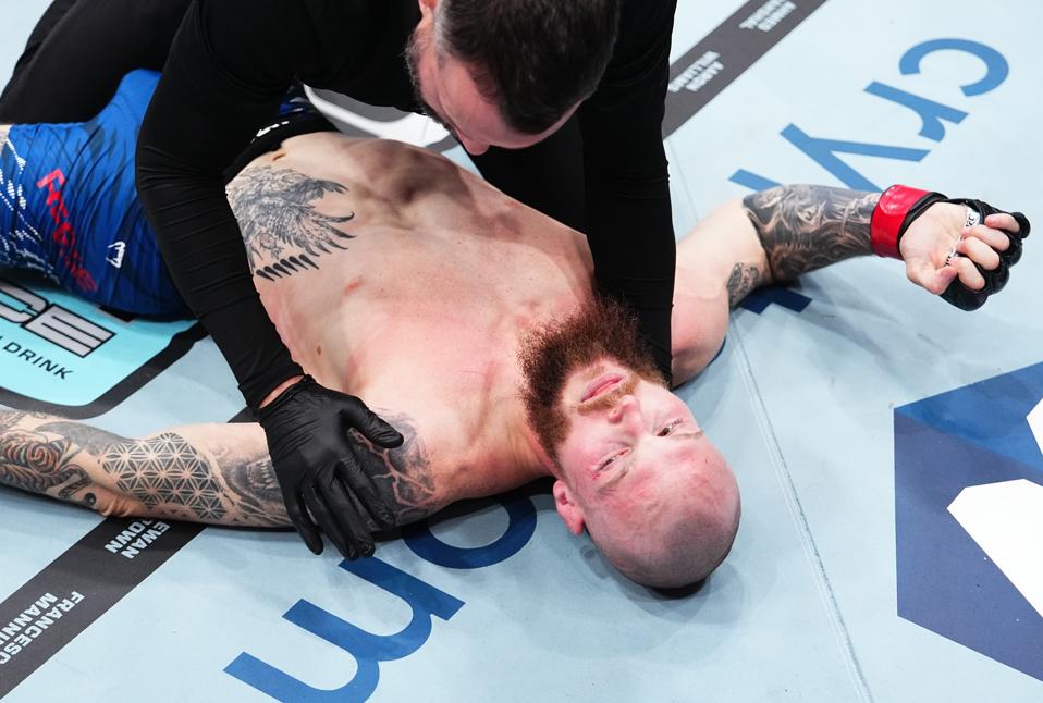UFC 311 Referee Criticized And Praised For Aggressive Stoppage
