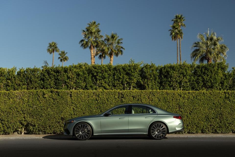 Test-Driving The Luxurious 2024 Mercedes-Benz E 450