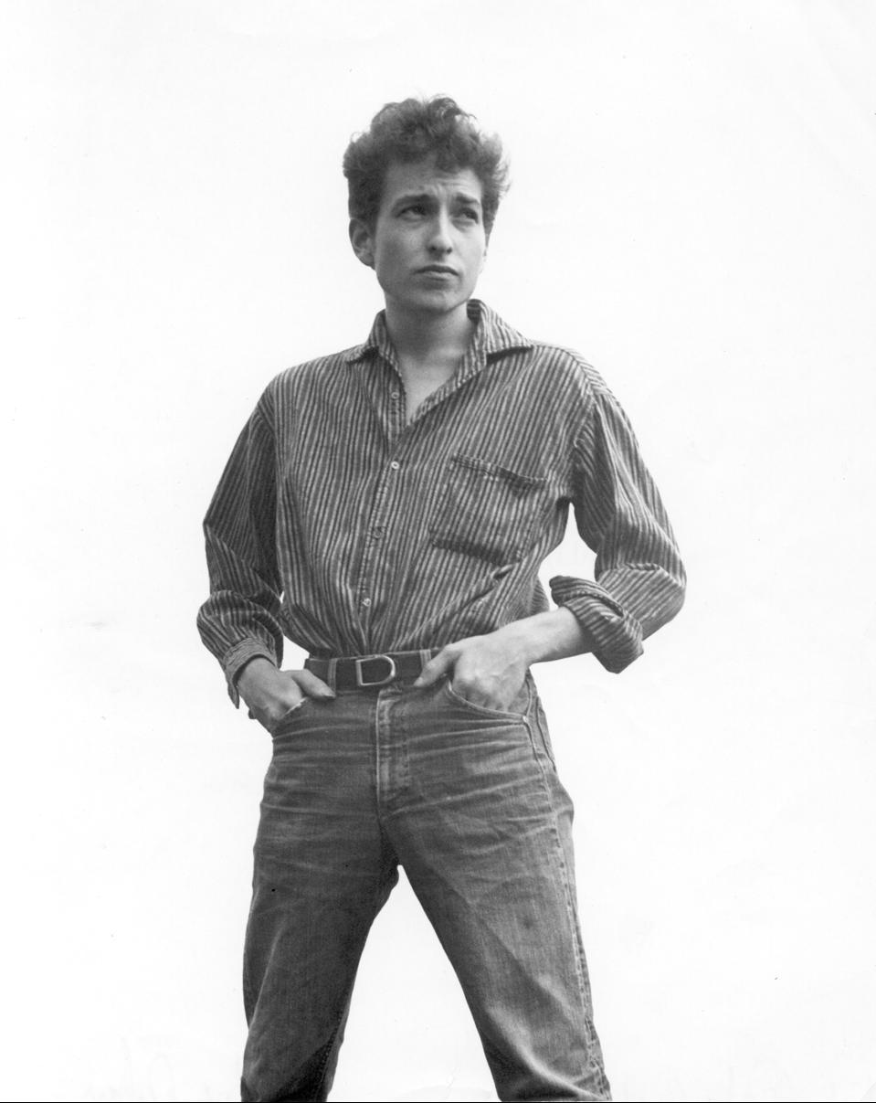 Bob Dylan’s First No. 1 Album Debuts On Multiple Charts, More Than 60 ...