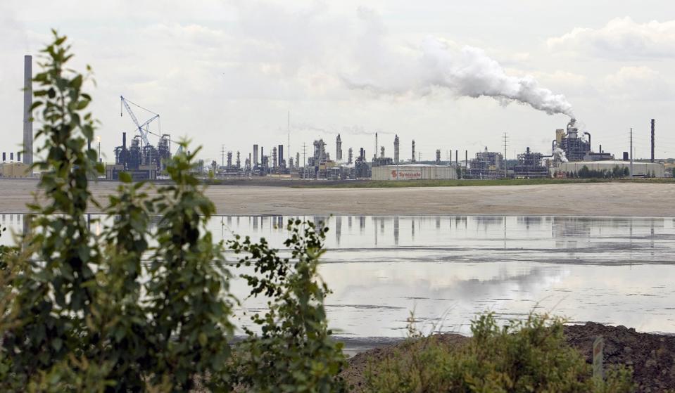 U.S. Tariffs On Canadian Oil Would Cost Billions Of Dollars