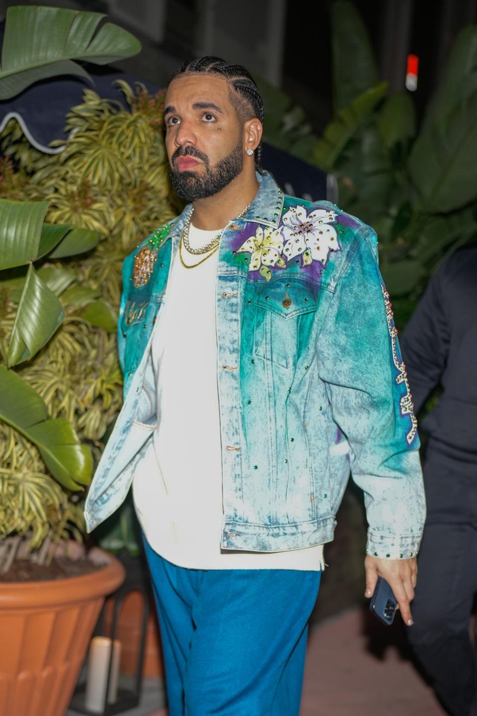 Drake Looks To Move On From His Kendrick Lamar Feud With A New Instant ...