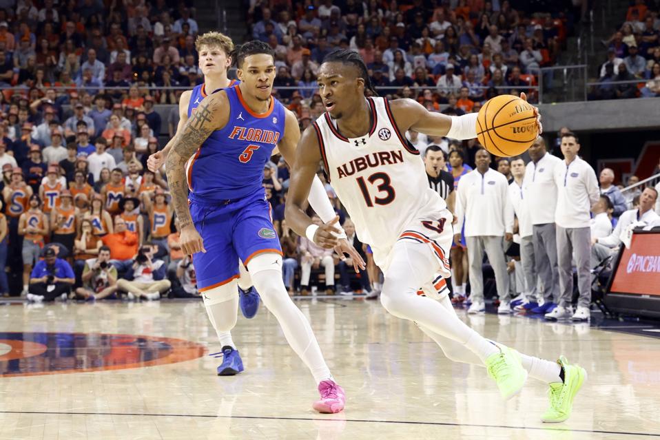 Top 25 Basketball Odds And Top February Games Including No. 1 Auburn Vs. No. 2 Alabama