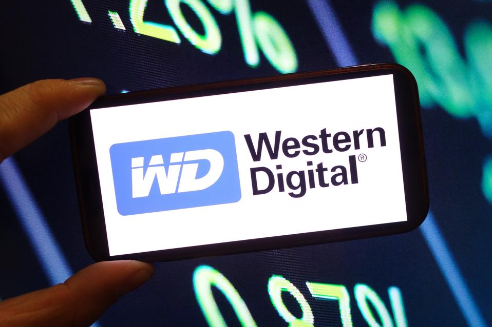 Why Western Digital's Stock Is Outperforming The S&P 500 In 2025?