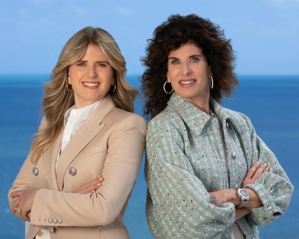 Empowering Fair Pay Using Compensation Data On Venture Capital