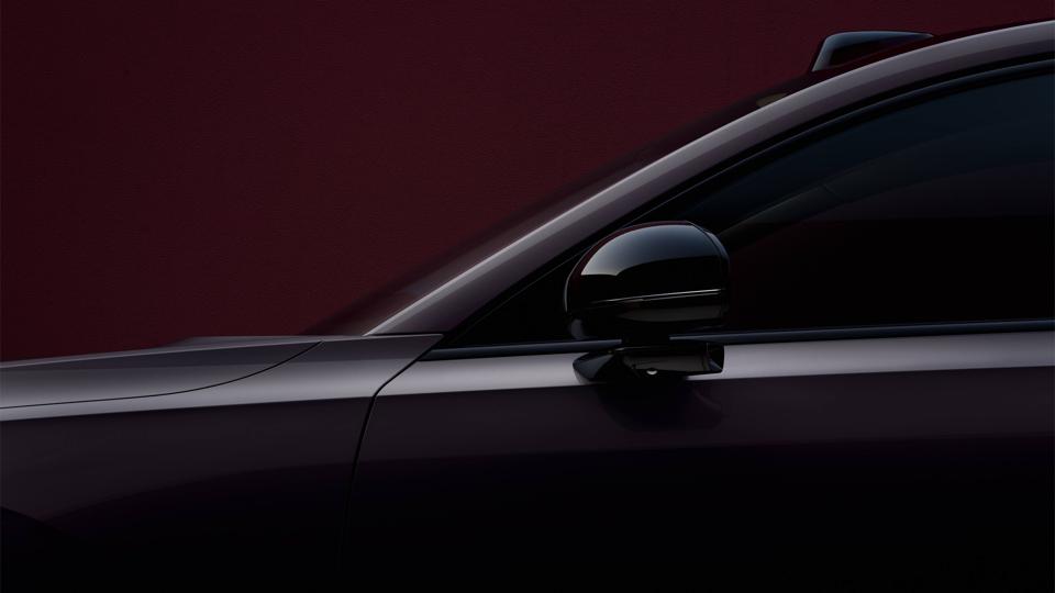 New Volvo ES90 Promises 435-Mile Range And Ultra-Fast Charging