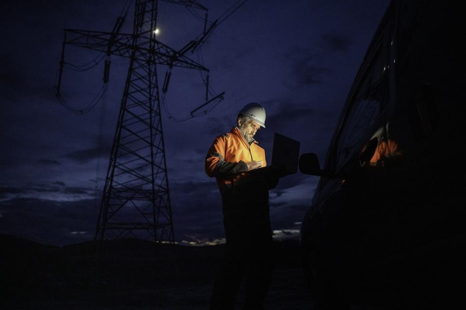 Addressing Economic Headwinds In The Blue-Collar Workforce Using AI