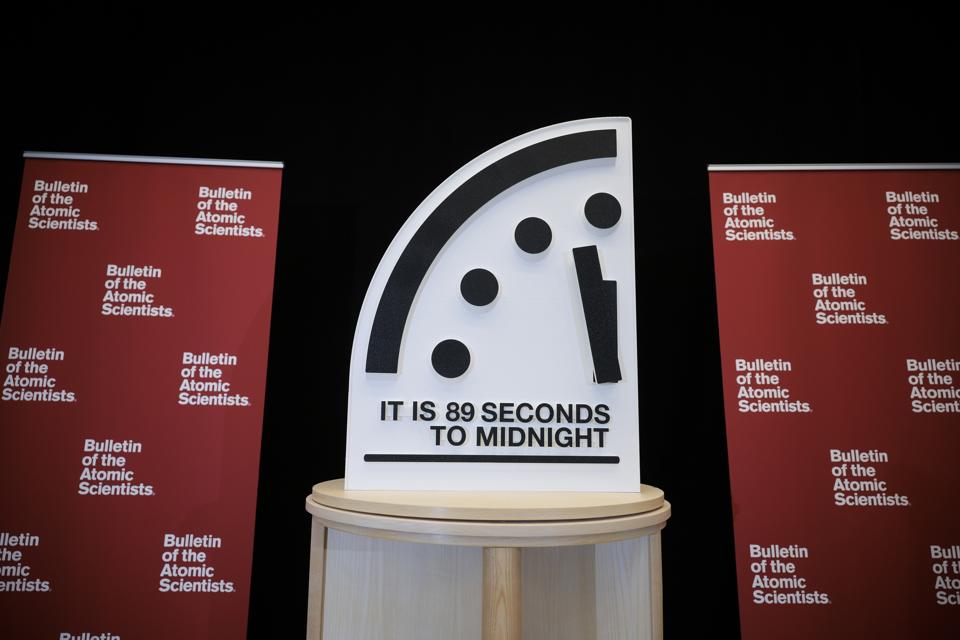 89 Seconds To Midnight - What The Doomsday Clock Tells Us About Global ...