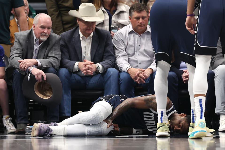 Mavericks’ Kyrie Irving Suffers Left ACL Tear. Here’s What That Means