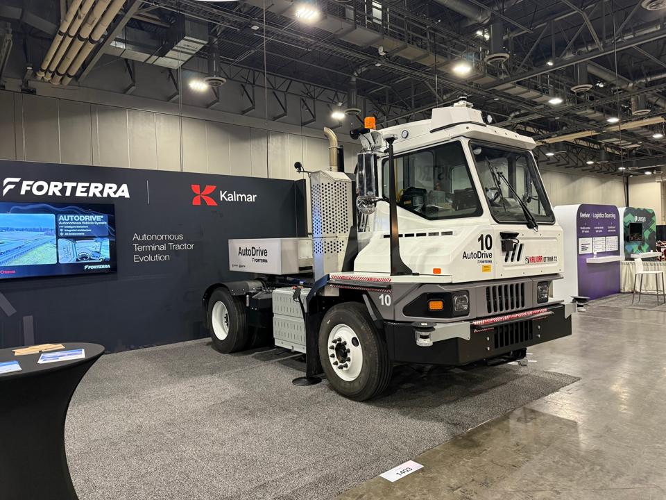 Experts Depict Ambitious Future For Autonomous Trucks At Manifest