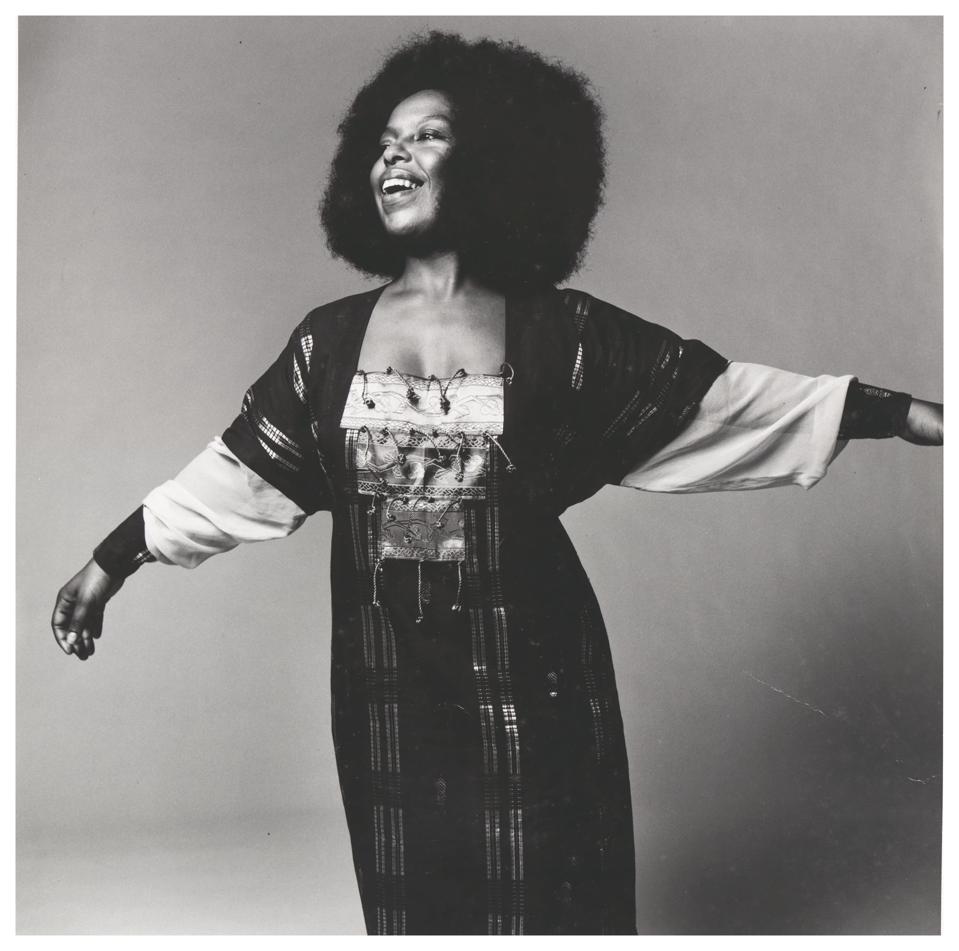 Roberta Flack Posthumously Earns Her First No. 1 On One Billboard Chart