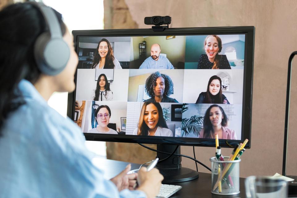 4 Tactics For Leaders To Motivate Teams In Virtual Meetings