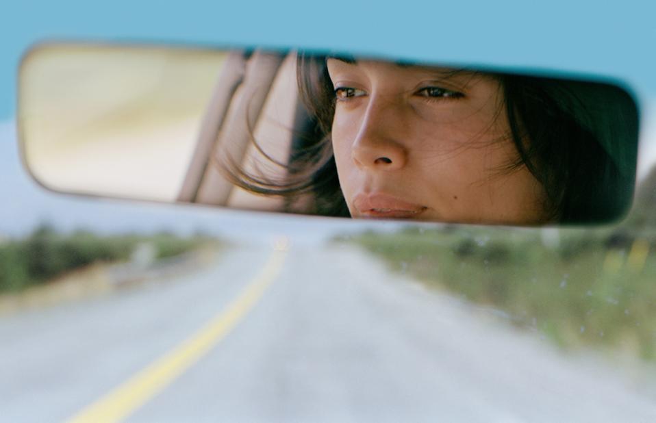 Top 2025 Safety Tips For Solo Women Drivers