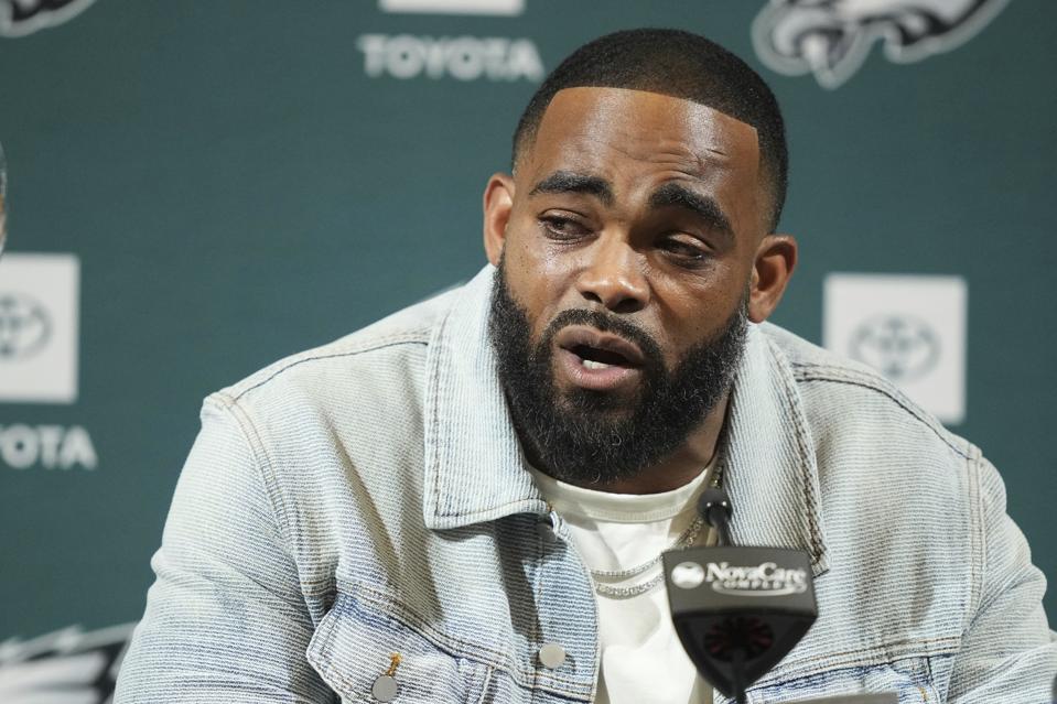 Philadelphia Eagles' Brandon Graham Retires After 15 Seasons