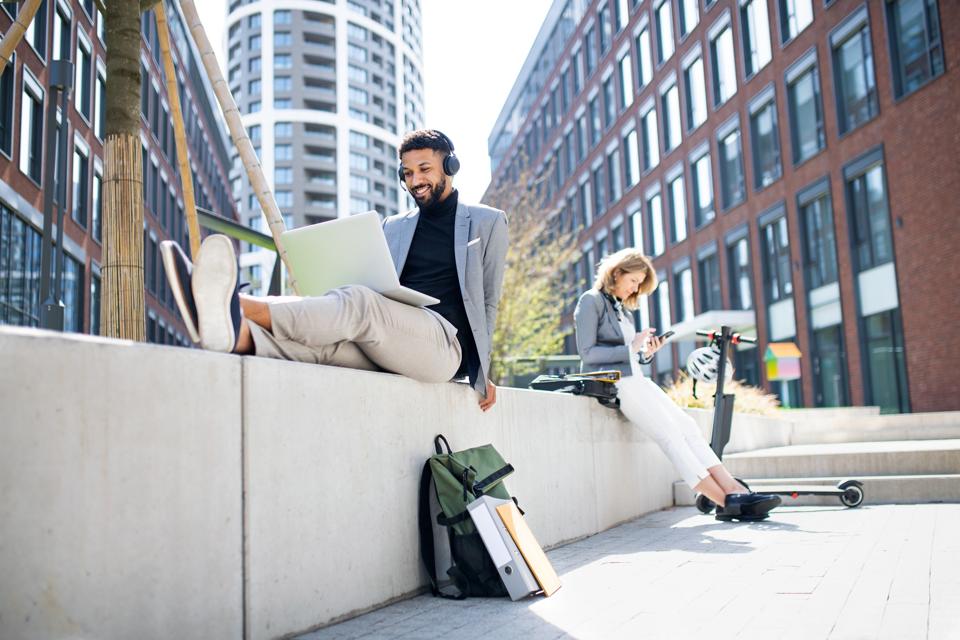 17 Companies Hiring Fully Remote Jobs In 2025