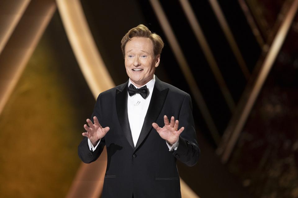 ‘First And Foremost, Twain Hated Bullies.’ Conan O’Brien Accepts Mark ...