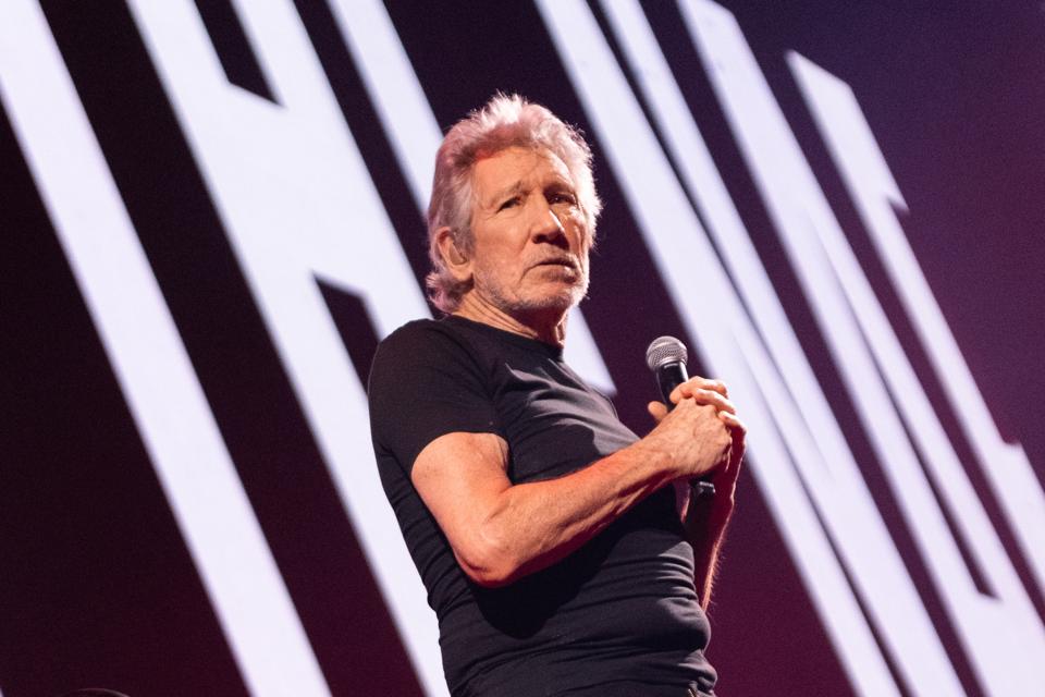 Roger Waters Is Back As Fans Can’t Get Enough Of His (Former) Band’s ...