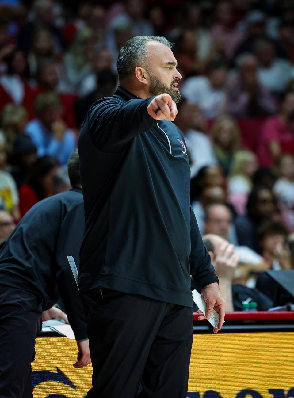 NCAA Coaching Carousel: South Florida Hires Bryan Hodgson