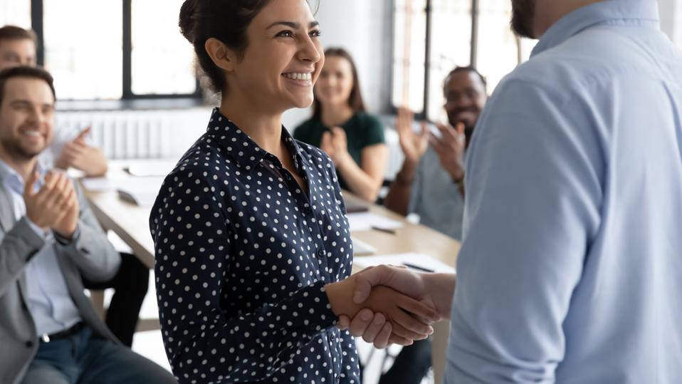 How To Make Every Team Member Feel Valued: 18 Tips For Managers