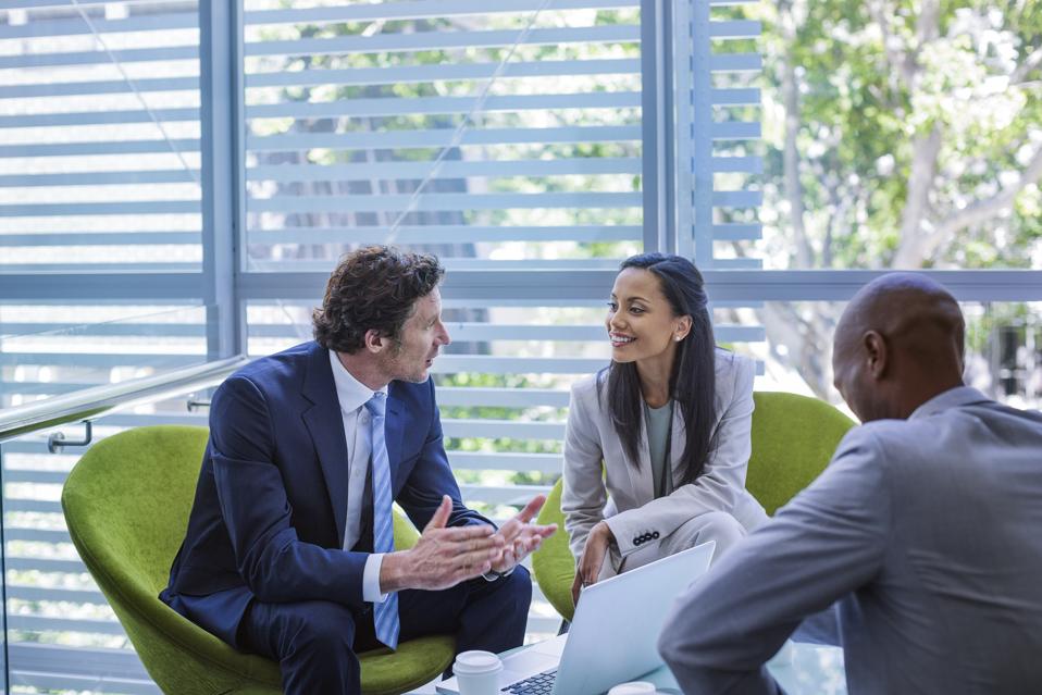 Build Genuine Connection On LinkedIn: 5 Strategies That Really Work