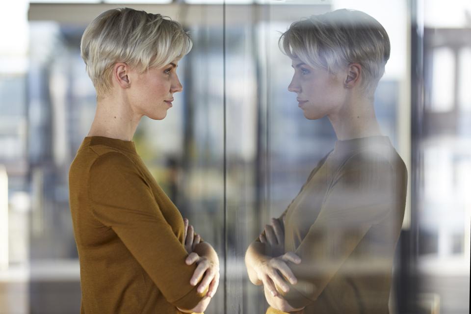 5 Strategies To Overcome Imposter Syndrome And Take Bold Action