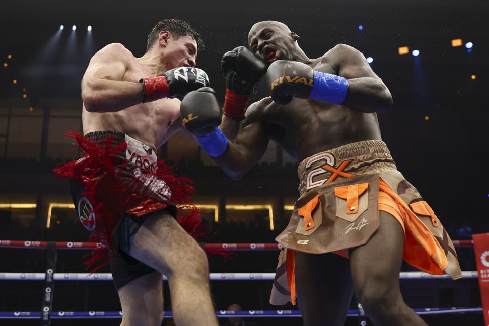 William Zepeda Vs. Tevin Farmer II: Odds, Records, Prediction