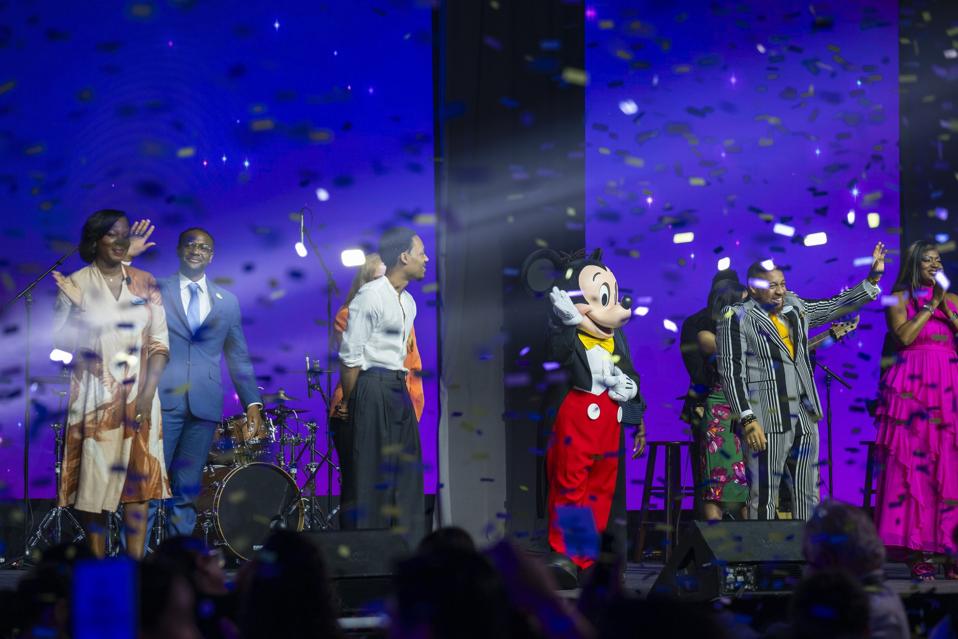 Disney Invests In Future Business Leaders At Disney Dreamers Academy