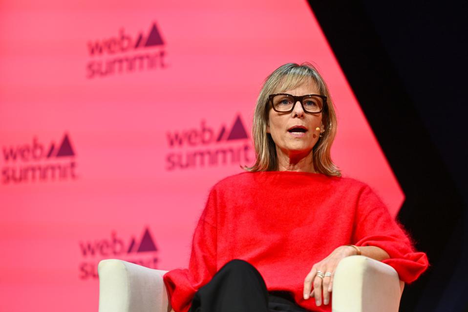 Leaders On Leadership: 10 Valuable Lessons That Will Make You Think