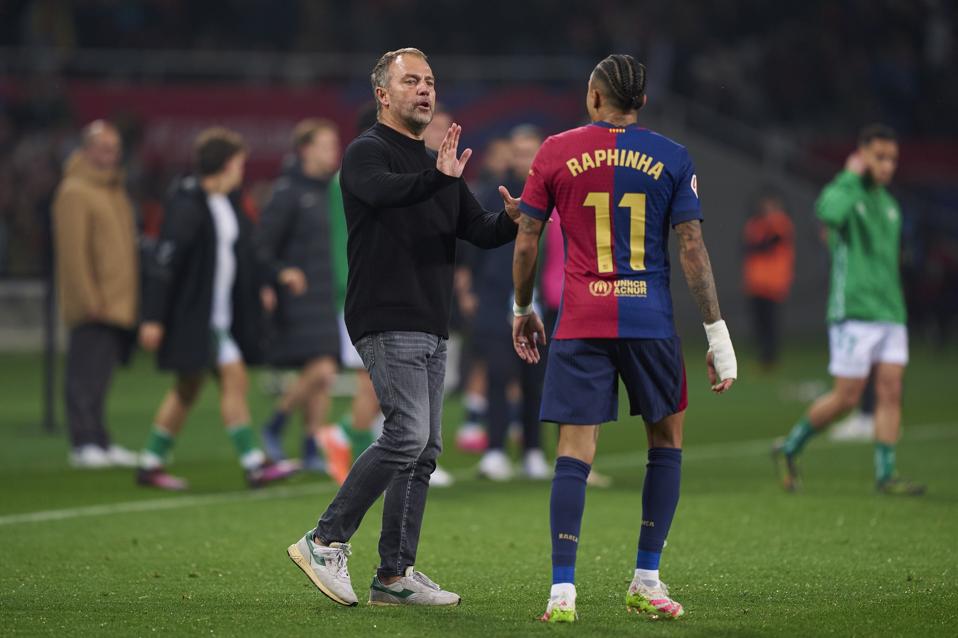 FC Barcelona Coach Flick Provides Update On Angry Raphinha