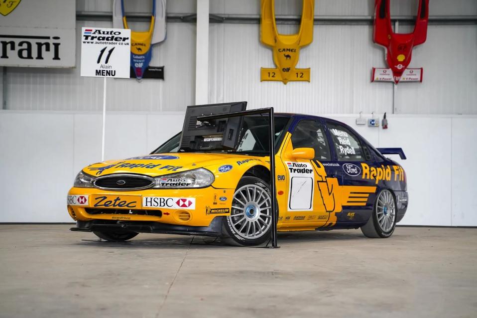 Drive Like It’s 1999: Ford Mondeo BTCC Sim Rig With PS1 Up For Auction