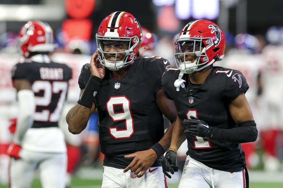 3 Quarterbacks To Buy In Dynasty Fantasy Football