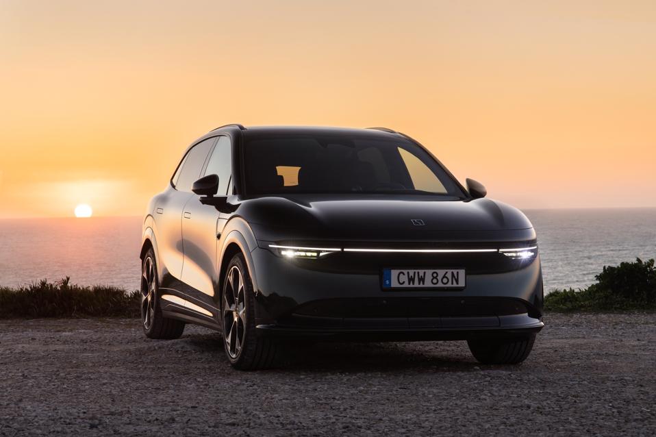 Test-Driving The Zeekr 7X: Can This Electric SUV Beat Tesla’s Model Y?