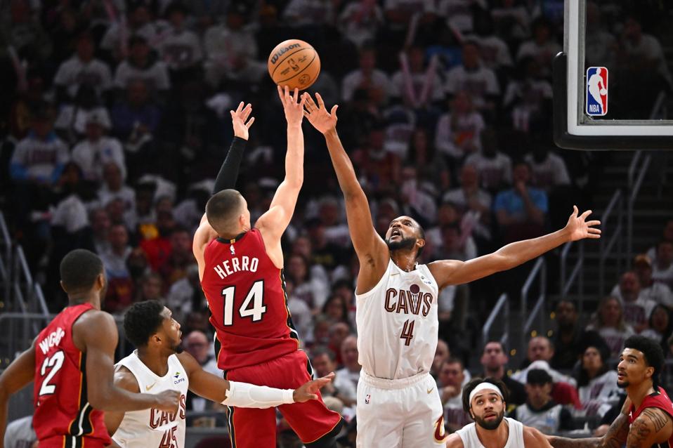 Why Evan Mobley’s Extra $45 Million For Winning NBA DPOY Is Costly For ...