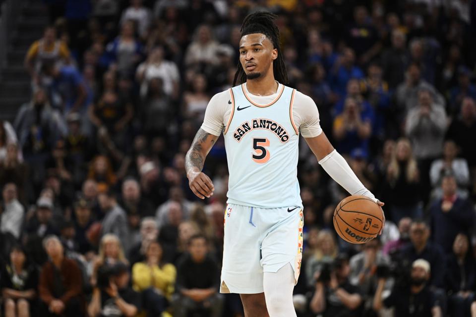 Stephon Castle Named 2024-25 NBA Rookie Of The Year