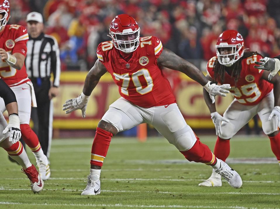 Chiefs And 49ers Basically Swap Backup Offensive Tackles