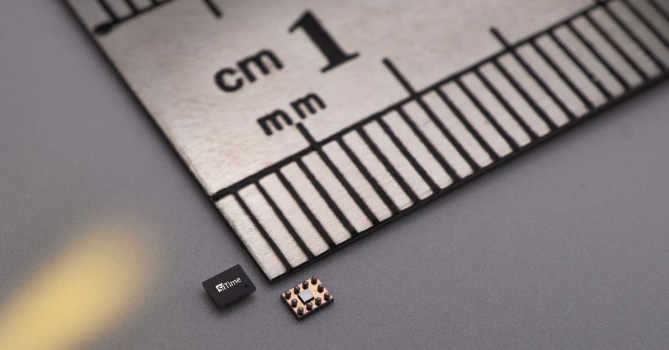 SiTime MEMS Clock Chip Enables Precision Timing In The AI-Fueled Mobile Era