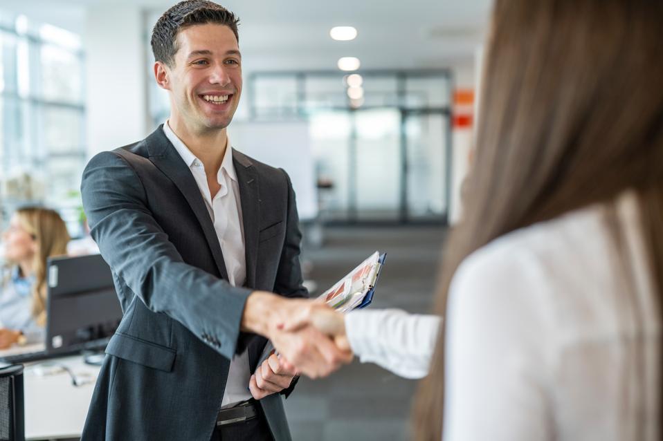 15 Smart Questions To Ask In A Job Interview