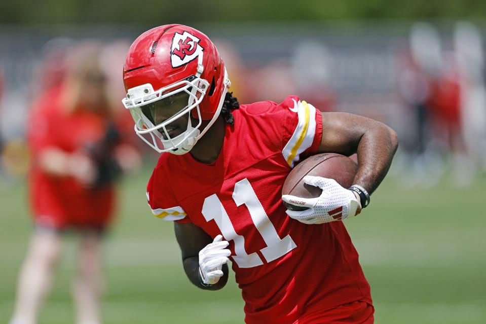 Chiefs Fourth-Round Pick Jalen Royals Debuts At Rookie Minicamp