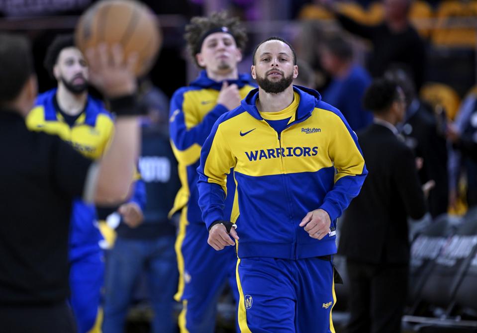 Steph Curry Exits Warriors’ Playoff Game With Hamstring Strain: ‘This Could Be Crucial’