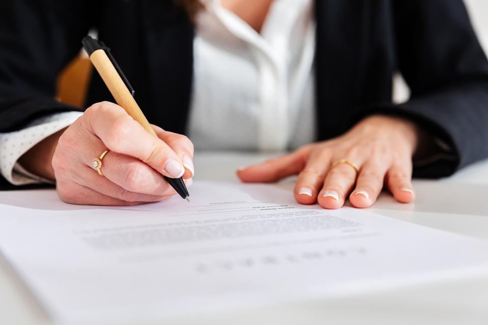 Seven Key Things You Should Always Negotiate In A Contract