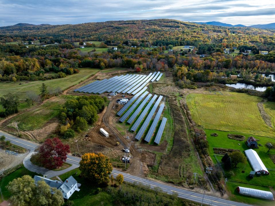 Climate: Clean Energy Notches A Funding Win For Moneymaking Solar