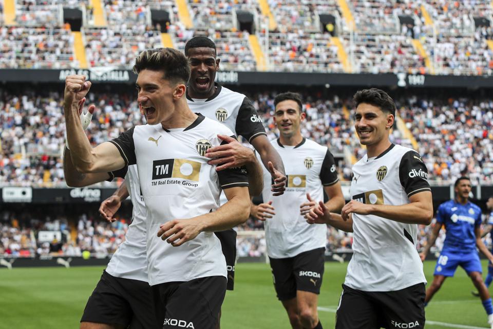 Valencia’s Improbable Surge Has It Dreaming Of Europe