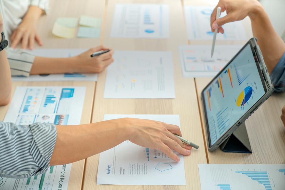 Building A High-Impact Data Engineering Team For Your AI Startup