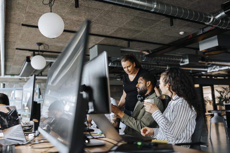 How To Integrate Generative AI As A Strategic Partner