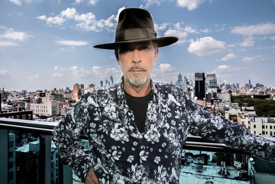 Peter Murphy Finds ‘Clarity in Chaos’ on New Solo Album Silver Shade