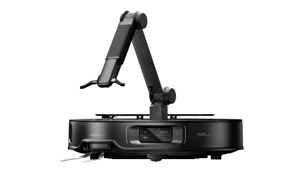 Roborock Saros Z70 Is Here To Grab Shoes, Socks, Your Wallet