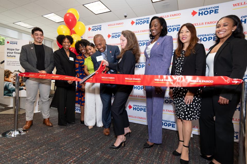 Wells Fargo Helps Boost Financial Literacy With ‘Hope Inside’ Program
