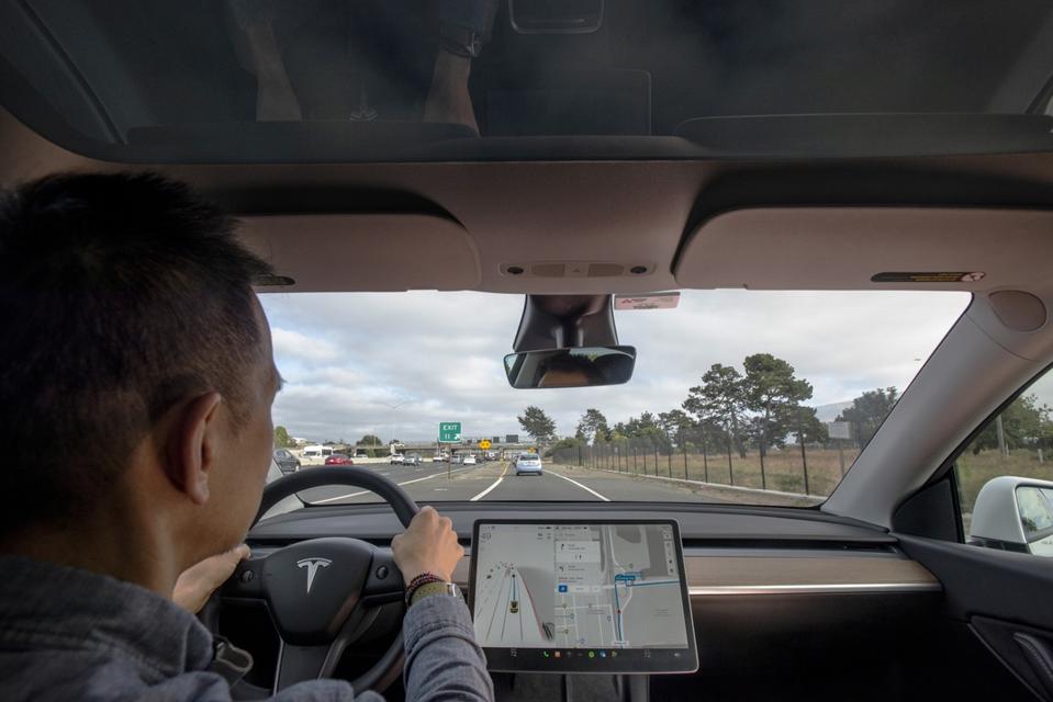 Just How Safe Is Tesla’s Full Self-Driving Mode?