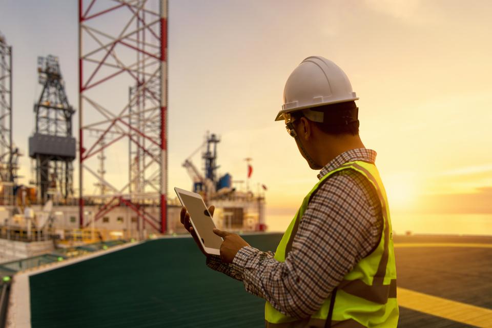 How Oil And Gas Can Embrace The Cloud For Enhanced Operations